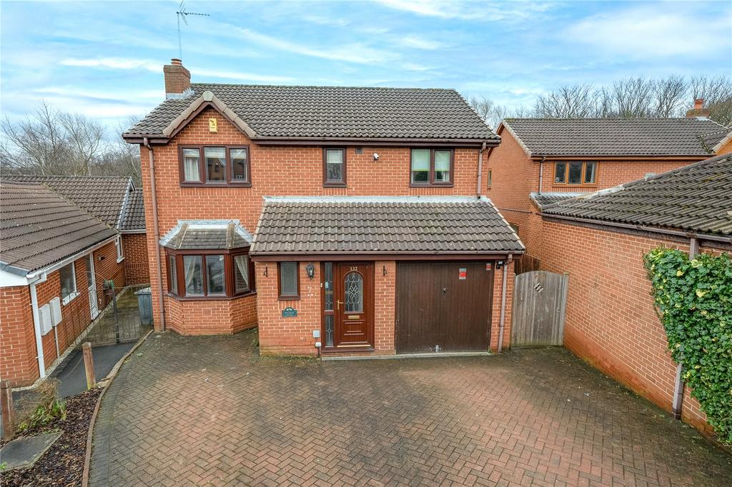 Ibbetson Oval, Churwell, Morley, Leeds 5 bed detached house for sale ...