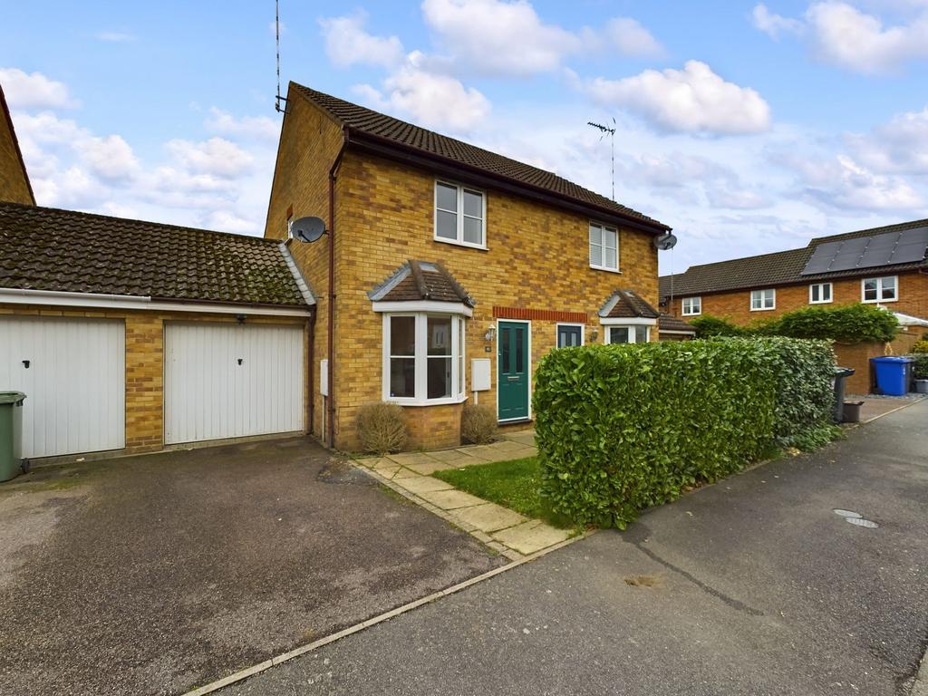 Tyrrell Way, Towcester, NN12 2 bed semi-detached house - £1,250 pcm (£ ...