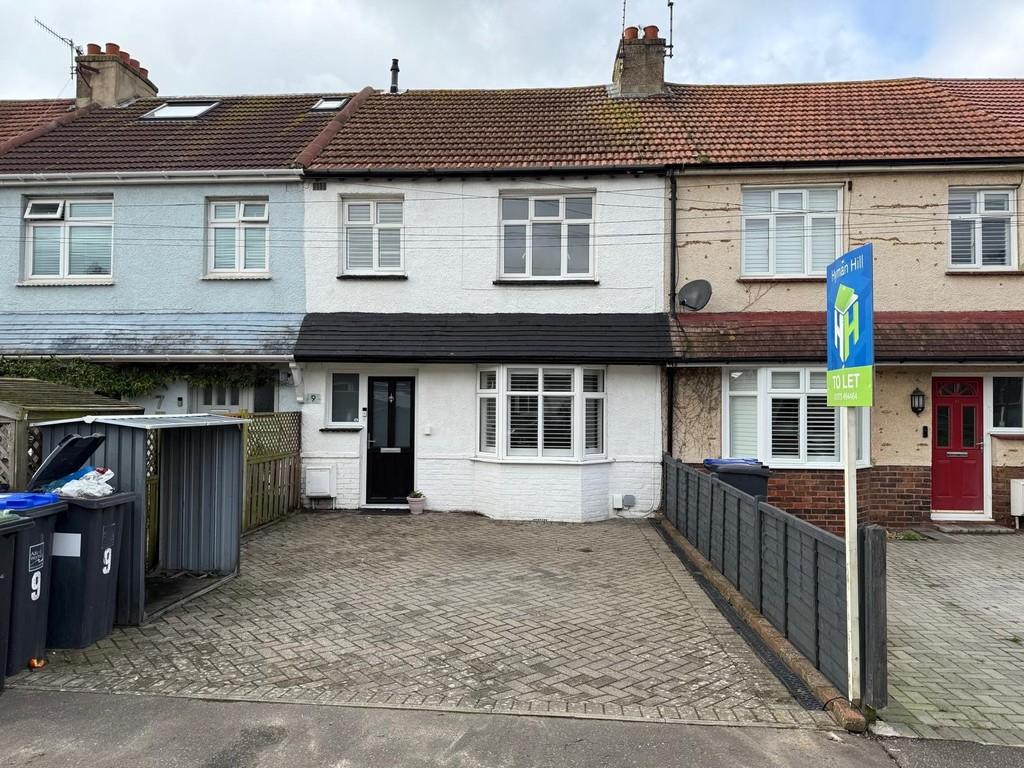 Adur Drive, Shoreham-by-Sea BN43 3 bed terraced house to rent - £1,795 ...