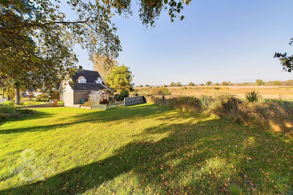 Church View Close, Reedham, Norwich 4 bed chalet for sale - £350,000