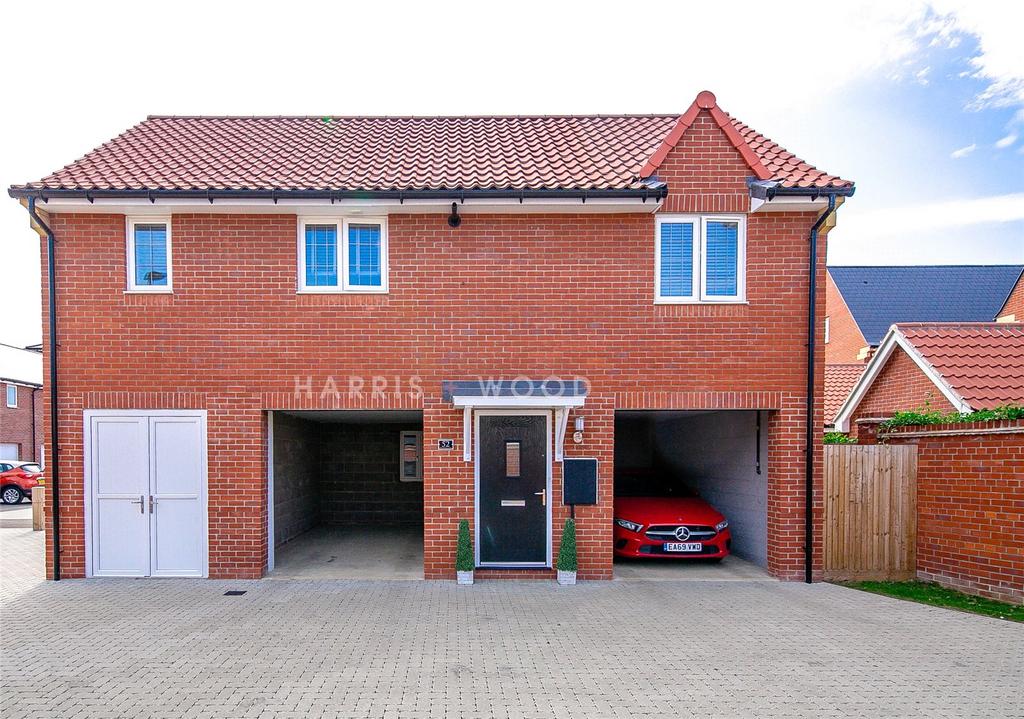 Birchwood Drive, Colchester, Essex, CO4 1 bed coach house - £1,100 pcm ...