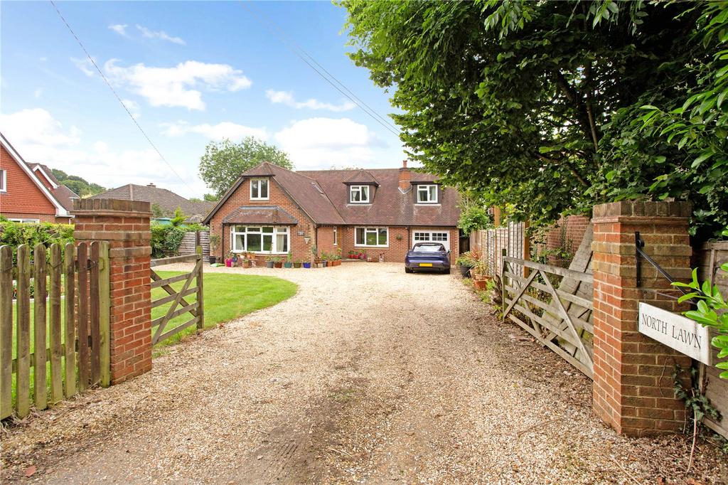 Swanmore Road, Swanmore, Hampshire, SO32 4 bed detached house - £875,000