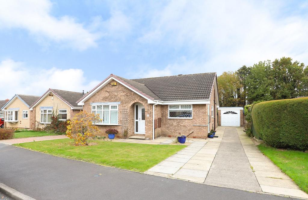 Nathan Drive, Sheffield S20 3 bed detached bungalow - £330,000