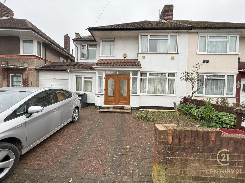 Crosslands Avenue, SOUTHALL UB2 5 bed semi-detached house - £3,500 pcm ...