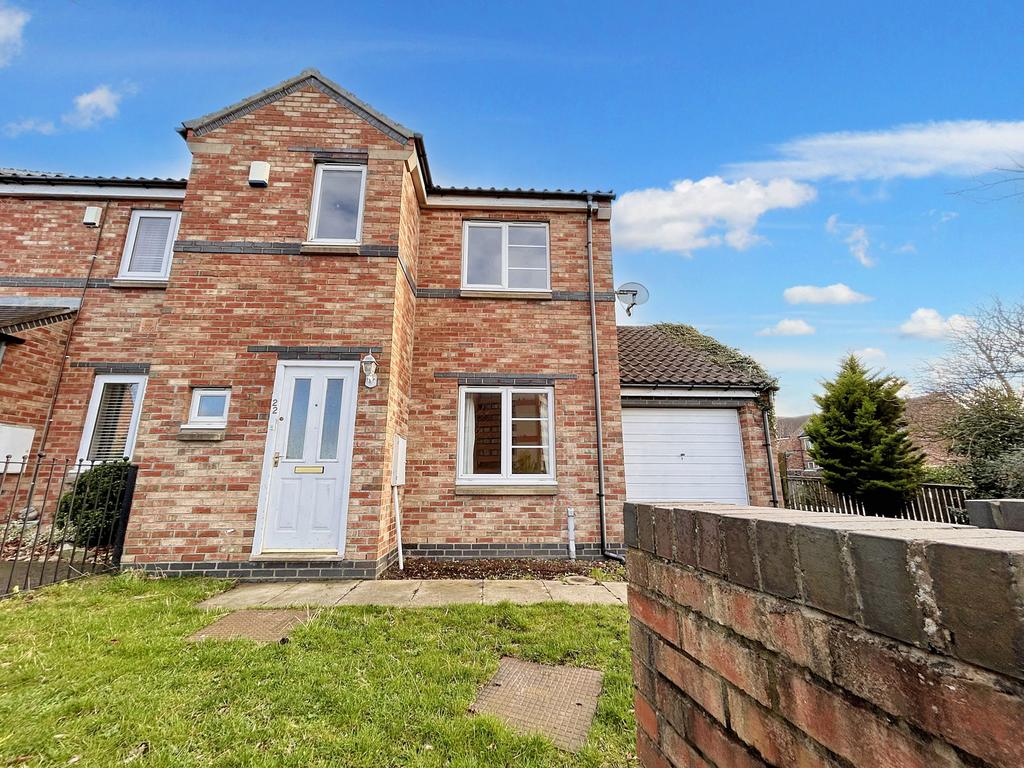 Village Heights, Gateshead, Tyne and... 3 bed terraced house - £190,000