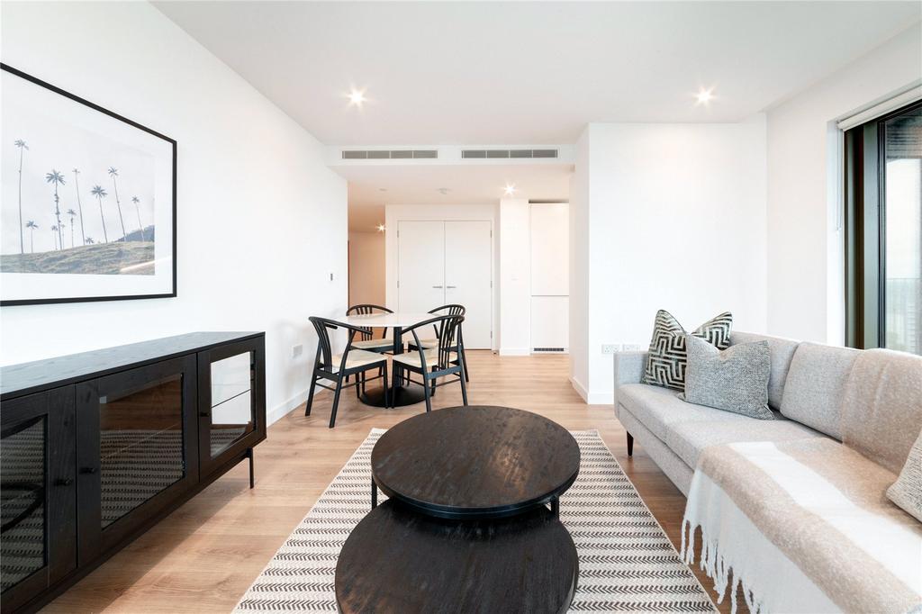 Marsh Wall, London, E14 2 bed apartment - £3,600 pcm (£831 pw)
