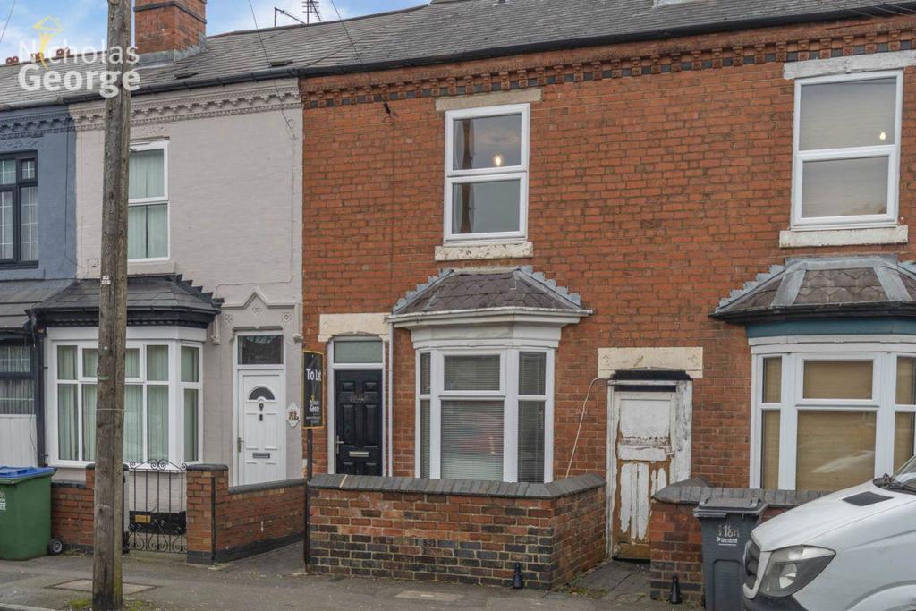 Gilbert Road, Smethwick, B66 4PZ 2 bed house - £900 pcm (£208 pw)