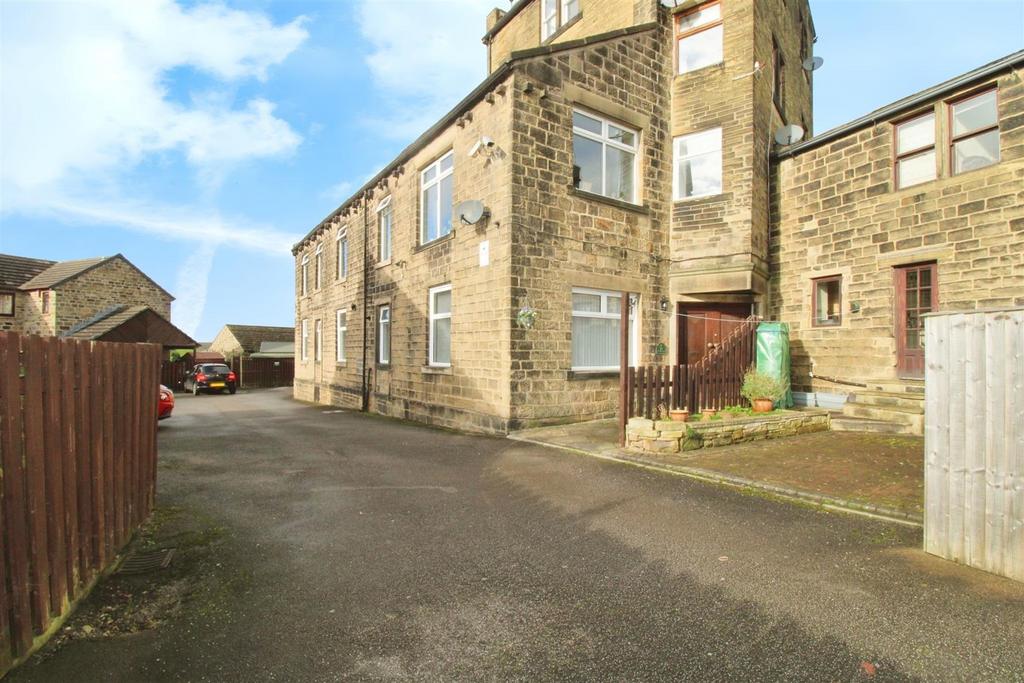 23 Thackley Road, Bradford BD10 1 bed apartment - £575 pcm (£133 pw)