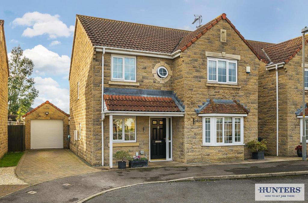 Richardson Court, Hambleton, Selby 5 bed detached house - £400,000