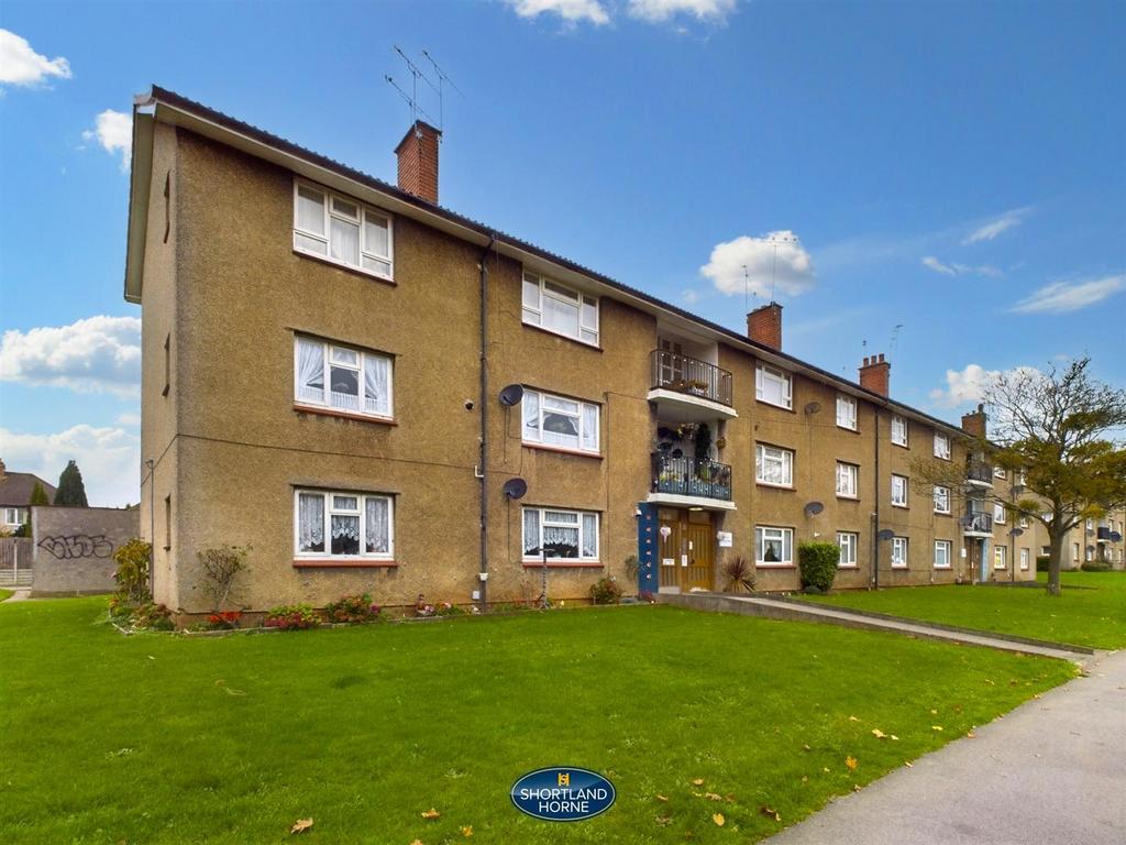 Quinton Park, Coventry CV3 2 bed flat - £900 pcm (£208 pw)