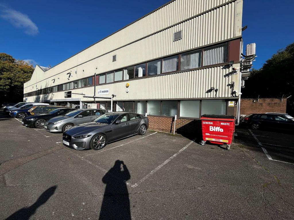 Unit C1, 3 Regal Way, Watford, WD24 4YJ Warehouse to rent - £1,542 pcm ...