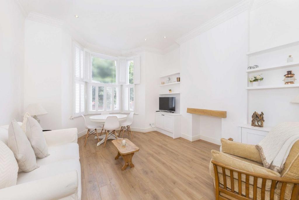 Balham Grove, London SW12 1 bed flat - £525,000