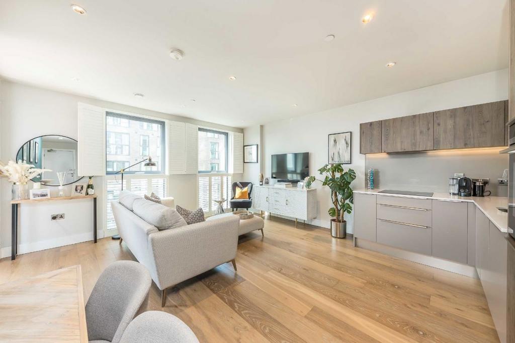 St. Josephs Street, London SW8 1 bed flat - £575,000