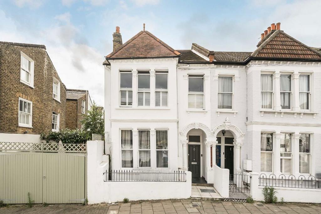 Voltaire Road, London SW4 2 bed maisonette - £725,000