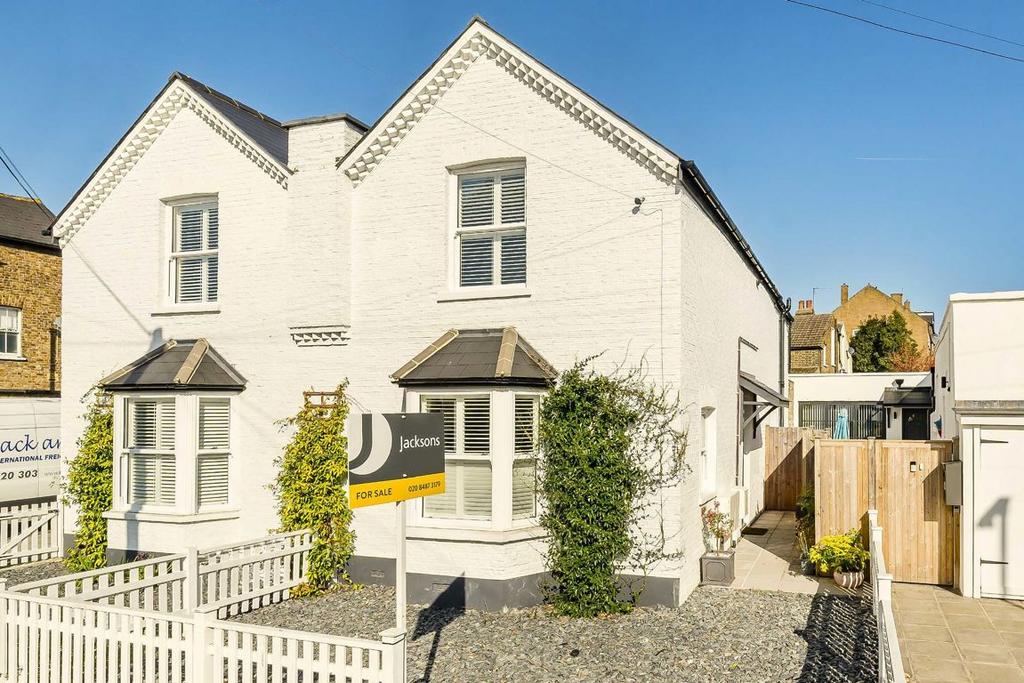 Sunnyhill Road, London SW16 3 bed house - £895,000