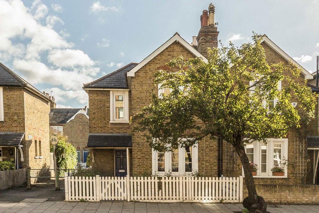 Hartfield Road, Wimbledon 3 bed terraced house - £3,500 pcm (£808 pw)