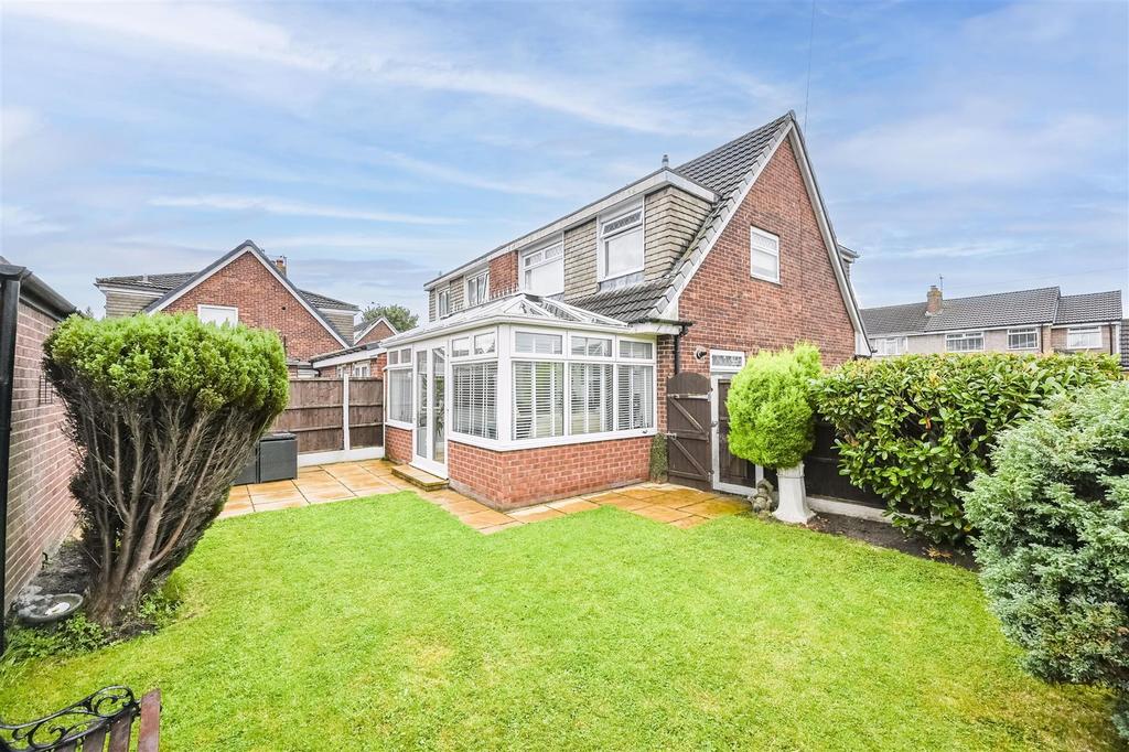 Normington Close, Lydiate 3 bed semi-detached house - £255,000
