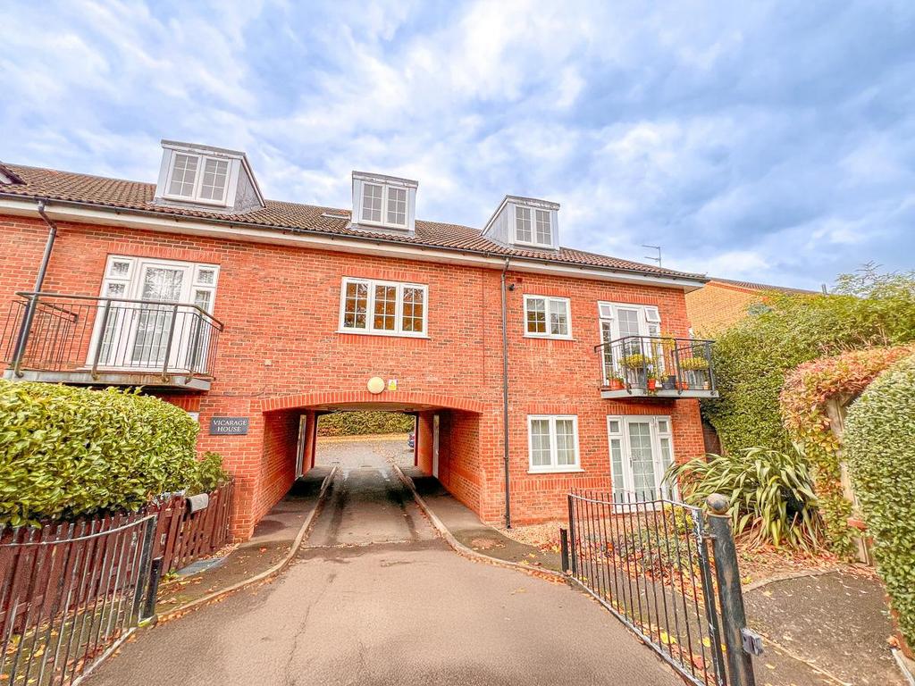 Vicarage House, 106 Ludwick Way... 1 bed apartment - £235,000