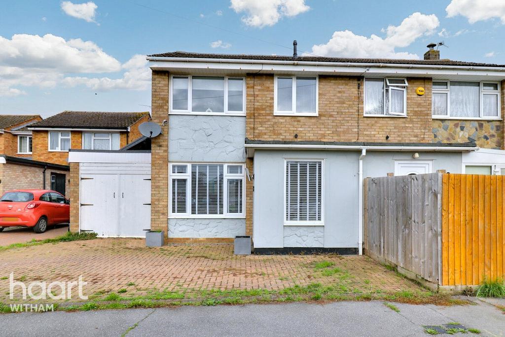 Walter Way, Silver End 3 bed semi-detached house - £300,000
