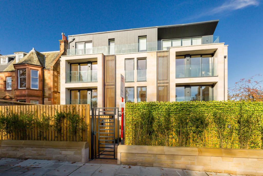Morningside Drive, Edinburgh, EH10 2 bed flat - £450,000