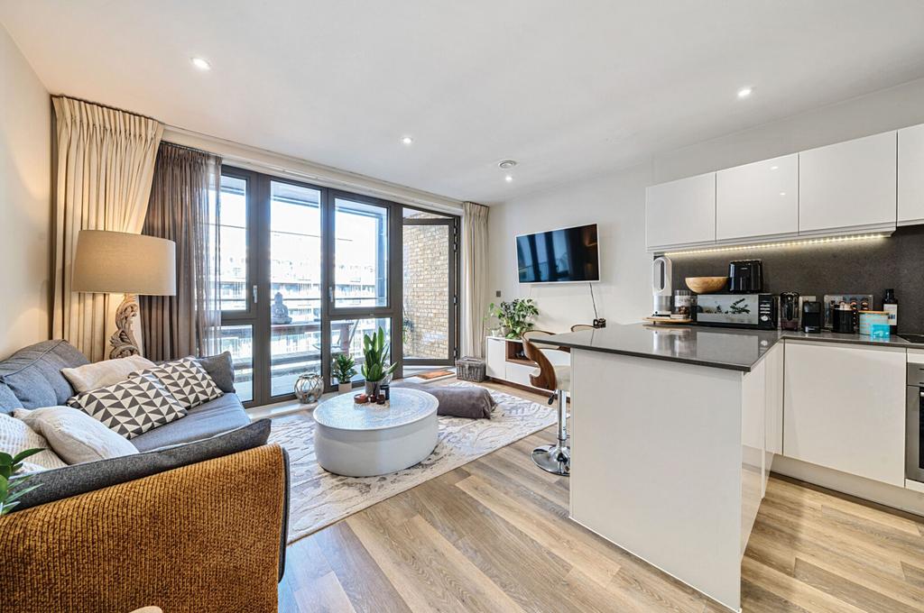 Corio House, 12 The Grange, SE1 2 bed apartment for sale - £645,000