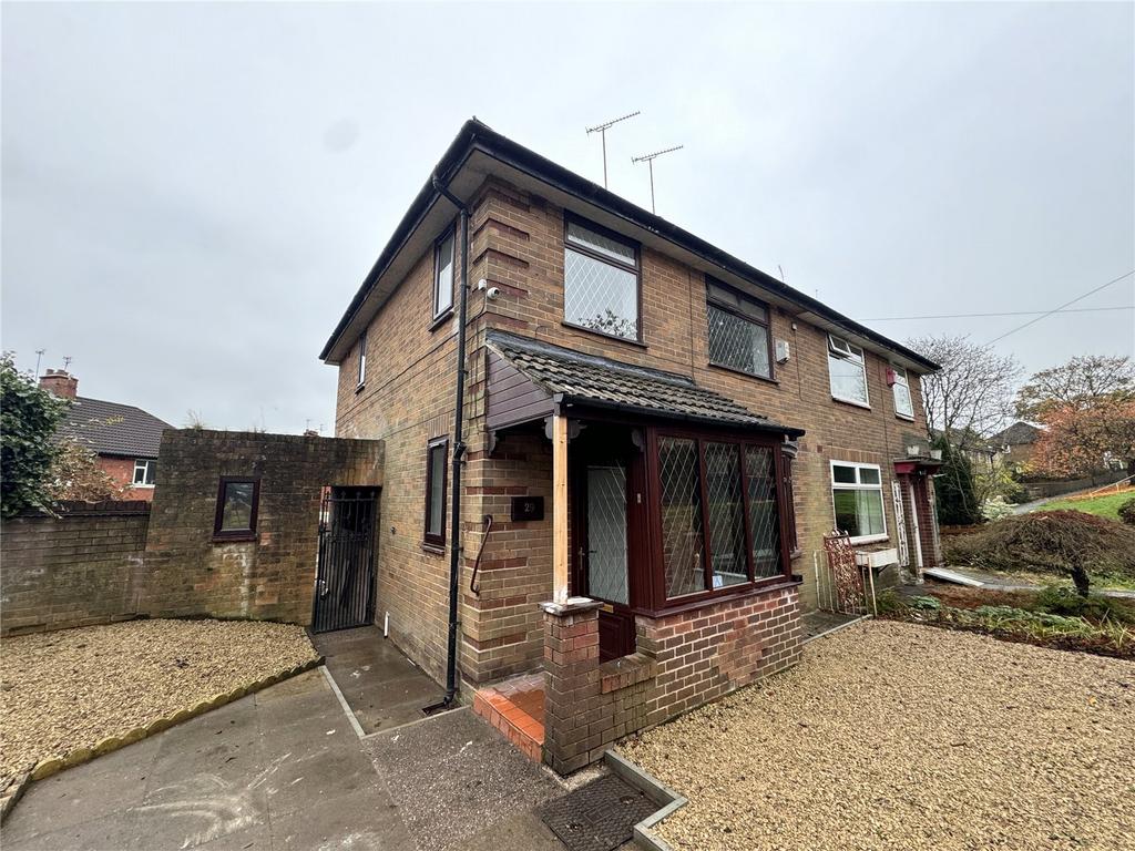 Daventry Road, Greater Manchester OL11 3 bed semi-detached house to ...