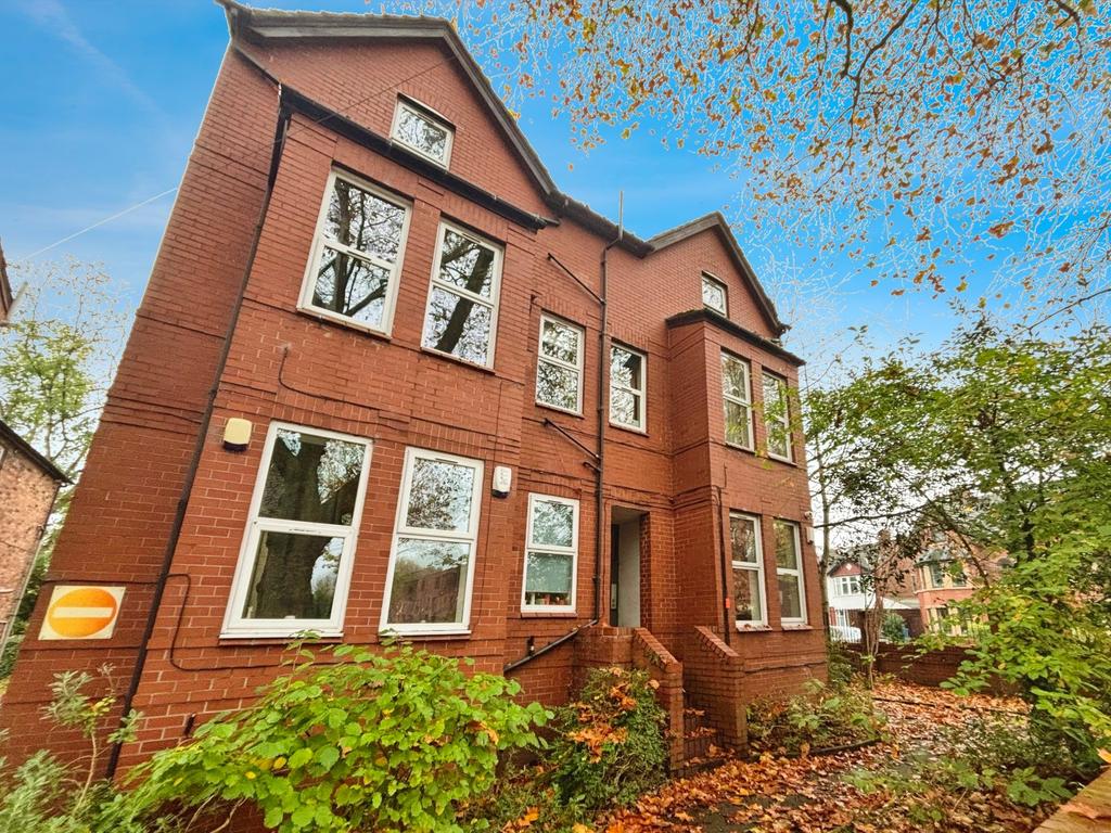 2-4 Chatham Grove, Manchester, M20 Studio - £825 pcm (£190 pw)