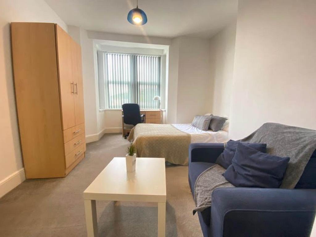 Somerset Road, Huddersfield HD5 1 bed flat - £520 pcm (£120 pw)