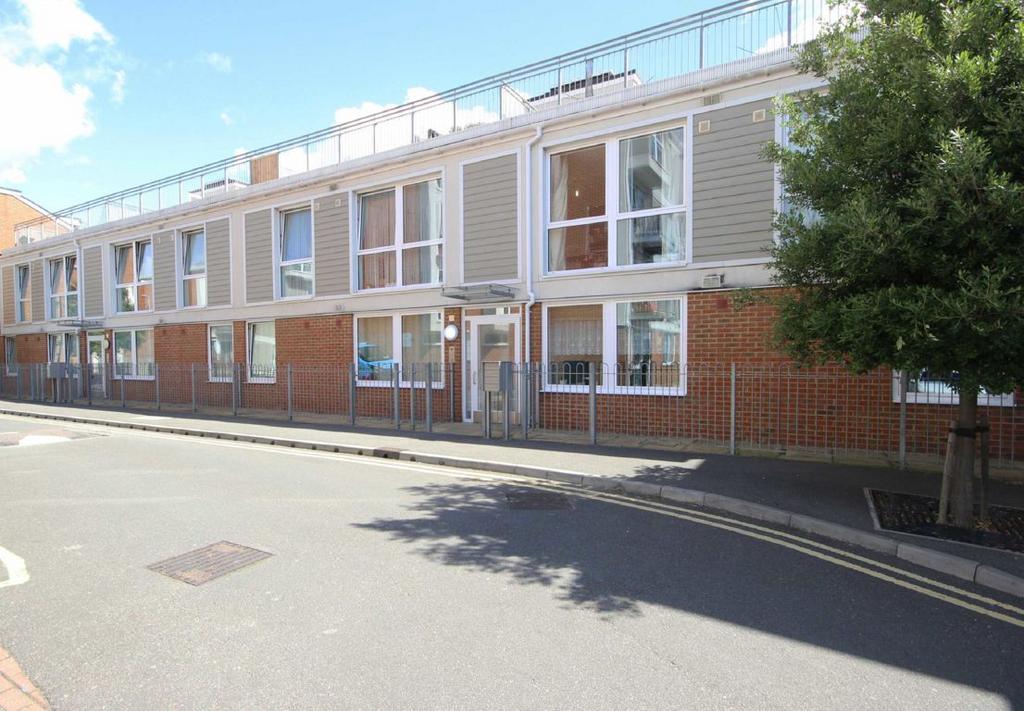 Jasper Avenue, London W7 2 bed flat - £395,000