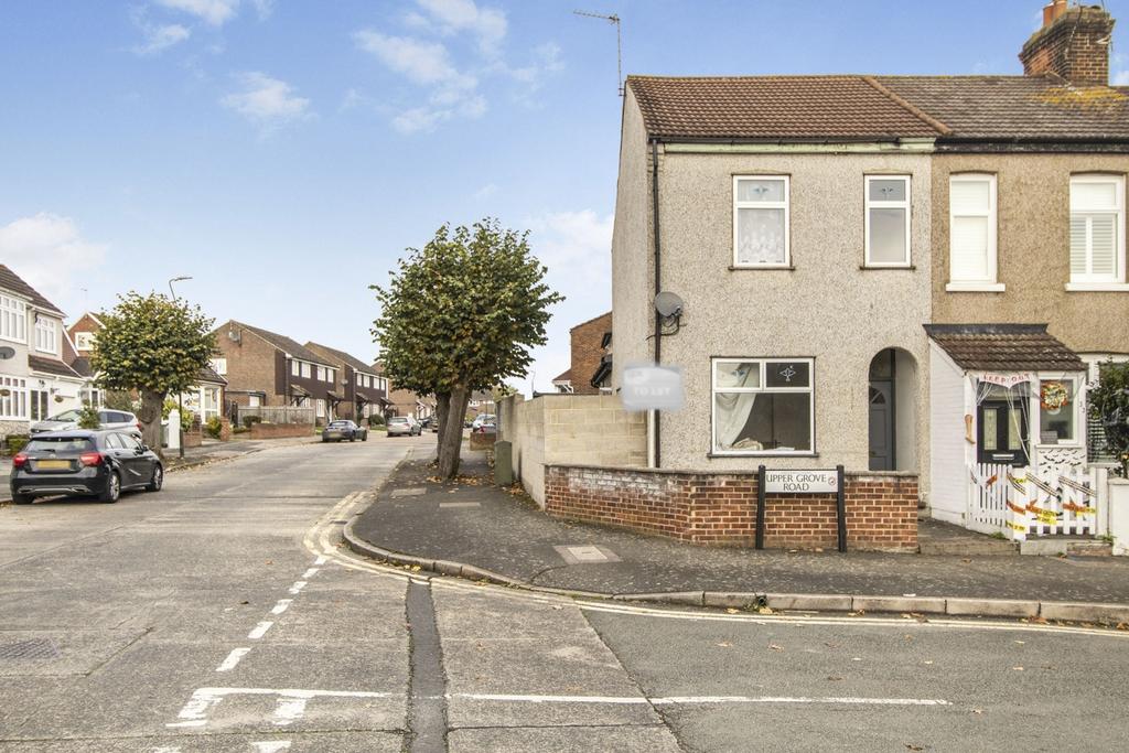 Upper Grove Belvedere DA17 2 bed end of terrace house - £1,650 pcm (£ ...