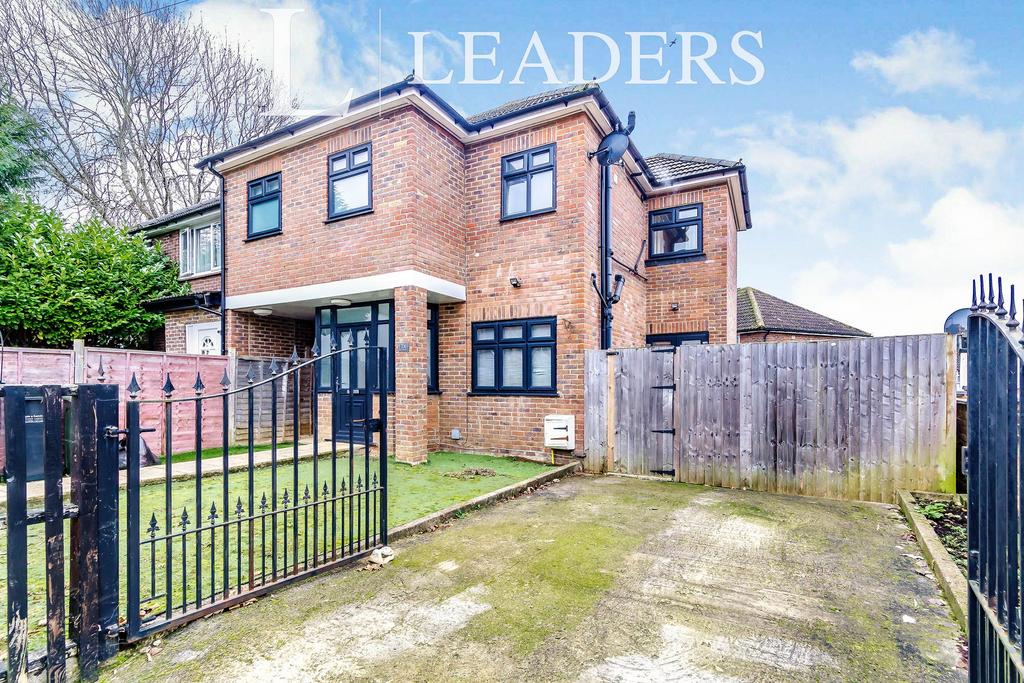 Stuart Crescent, RH2 4 bed semi-detached house - £2,200 pcm (£508 pw)