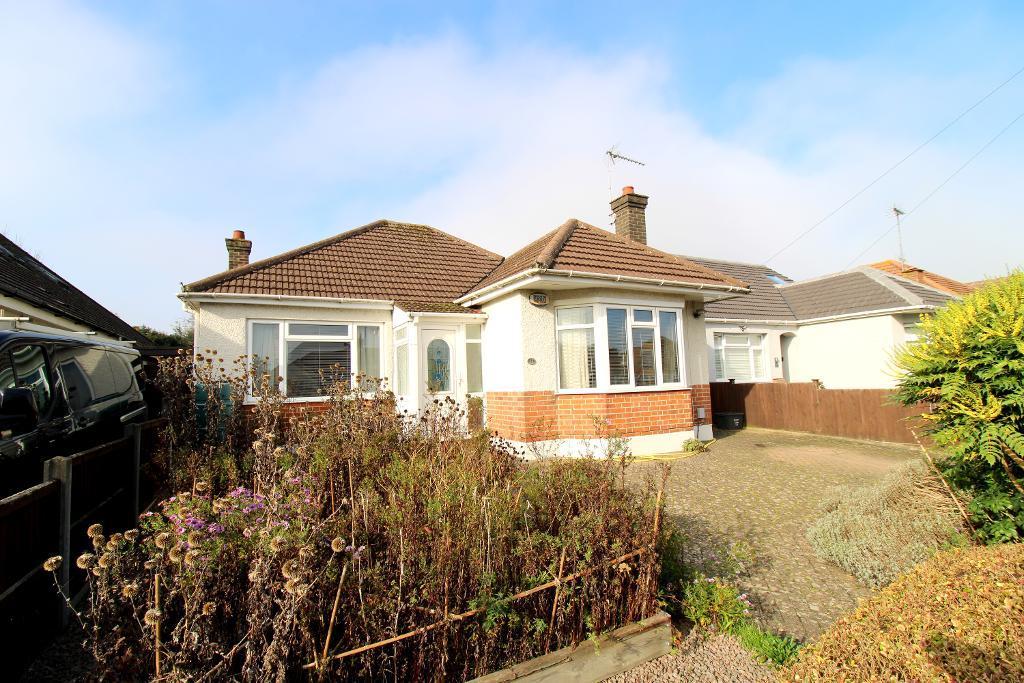 Mixes Hill Road, Stopsley, Luton... 2 bed detached bungalow for sale ...