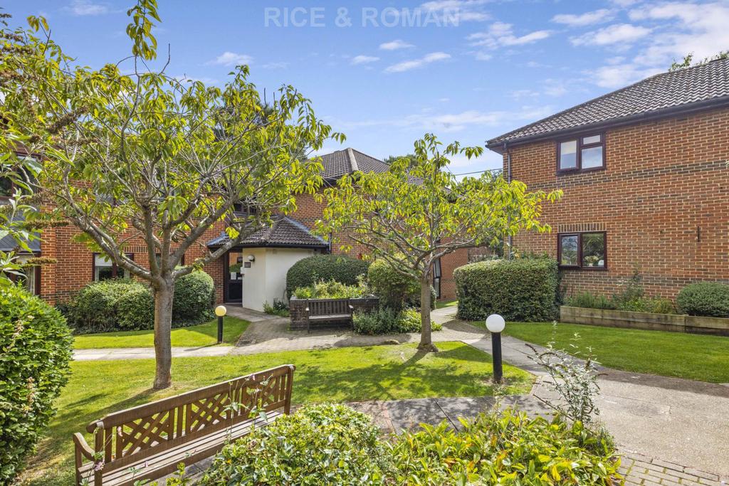 Mount Lane, Bracknell RG12 2 bed retirement property for sale - £180,000