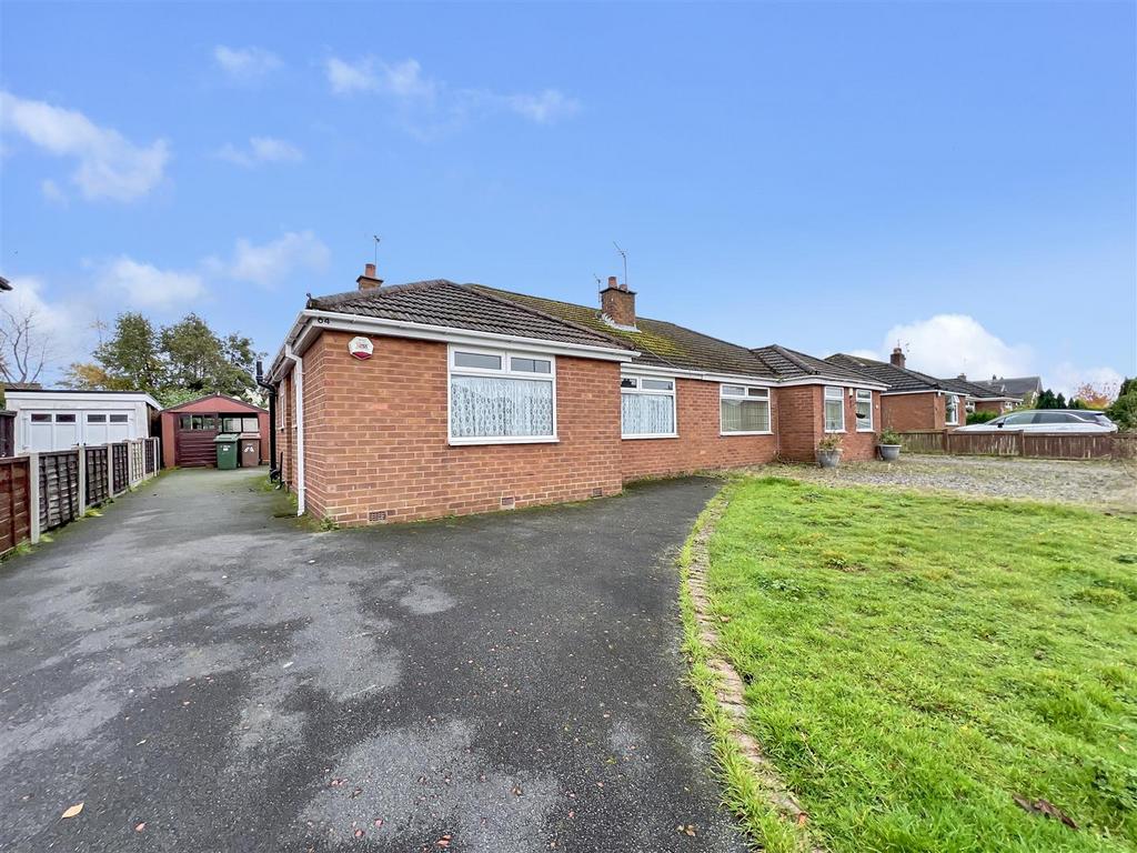 Bridgenorth Road, Pensby, Wirral 2 bed semi-detached bungalow - £190,000