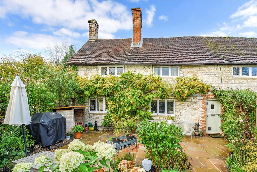 Selborne, Hampshire, GU34 3 bed terraced house - £585,000