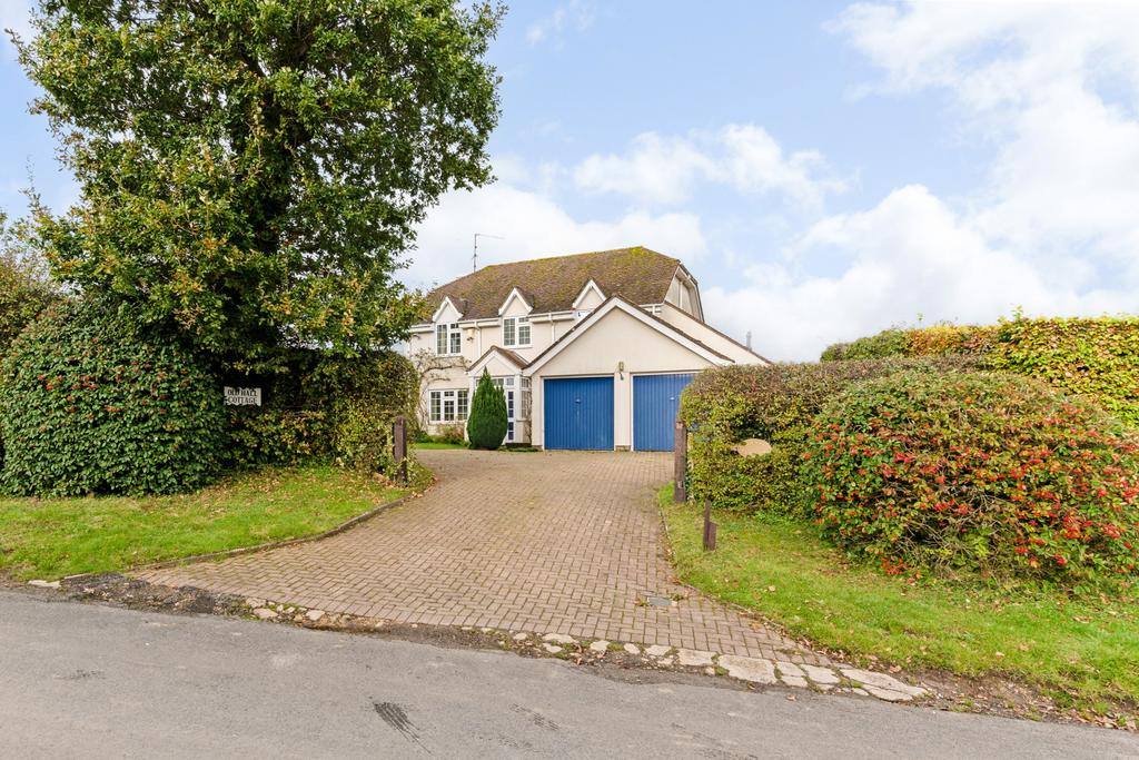 Upper Wield, Alresford, Hampshire, SO24 4 bed detached house - £2,000 ...