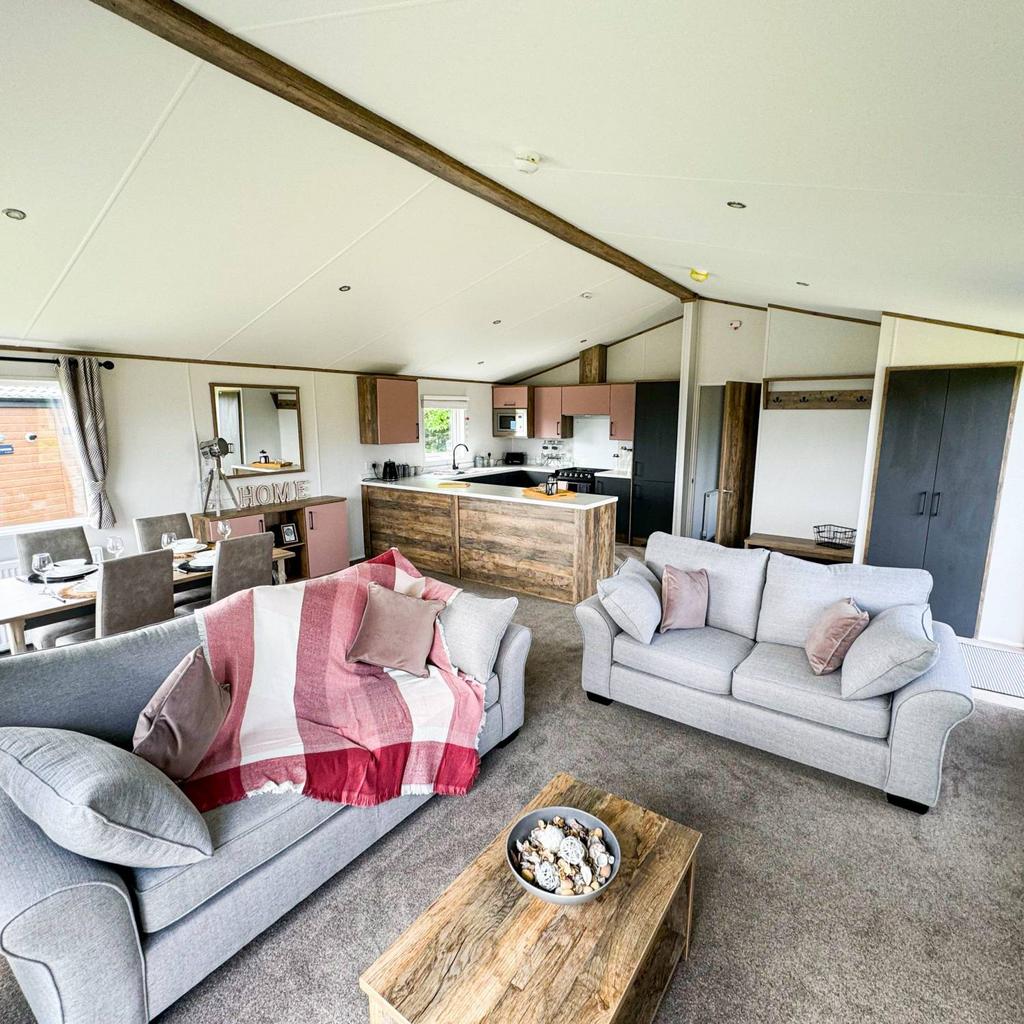 Dalton on Tees North Yorkshire 2 bed lodge - £99,995