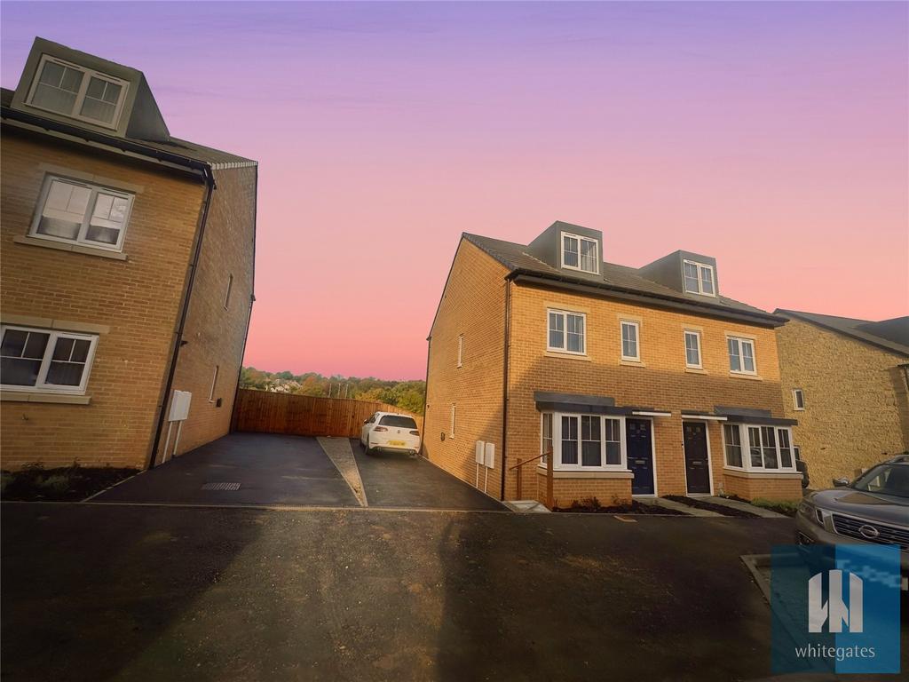 Spindle Walk, Huddersfield, HD2 3 bed semi-detached house - £1,395 pcm ...