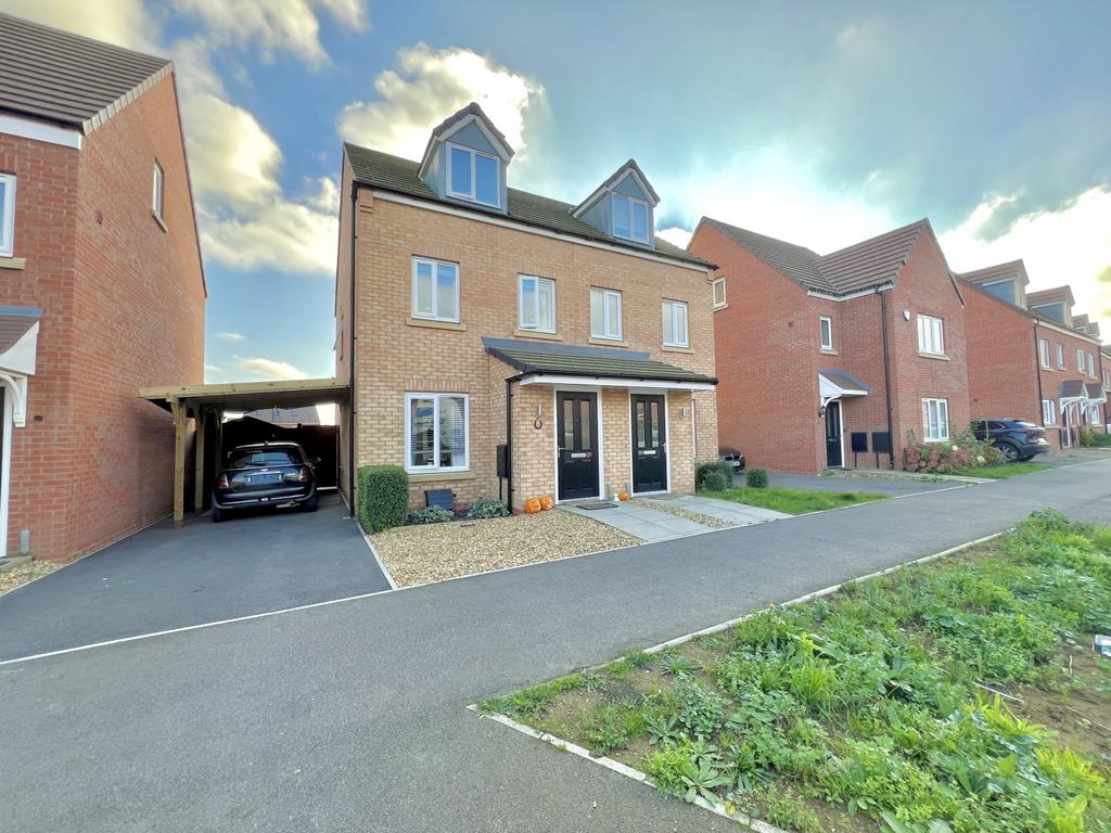 Peterborough PE2 3 bed semi-detached house - £240,000