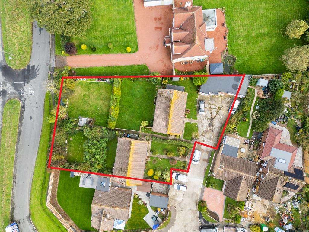 Highdown Close, Ferring, BN12 8 bed block of apartments - £925,000