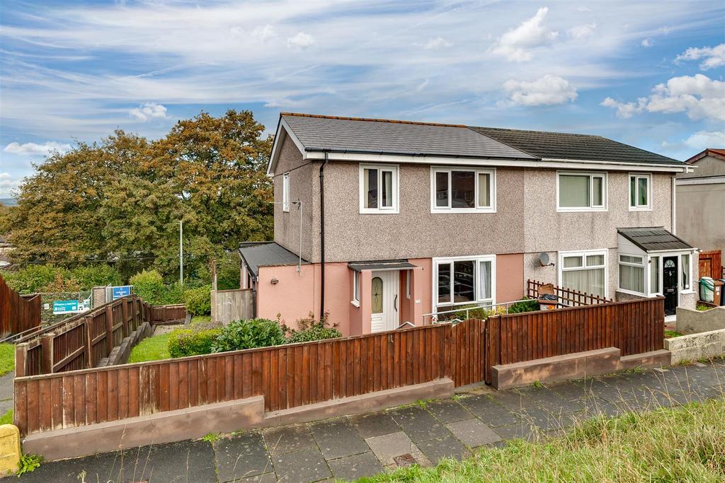 Kings Tamerton Road, Kings Tamerton... 3 bed semi-detached house - £190,000