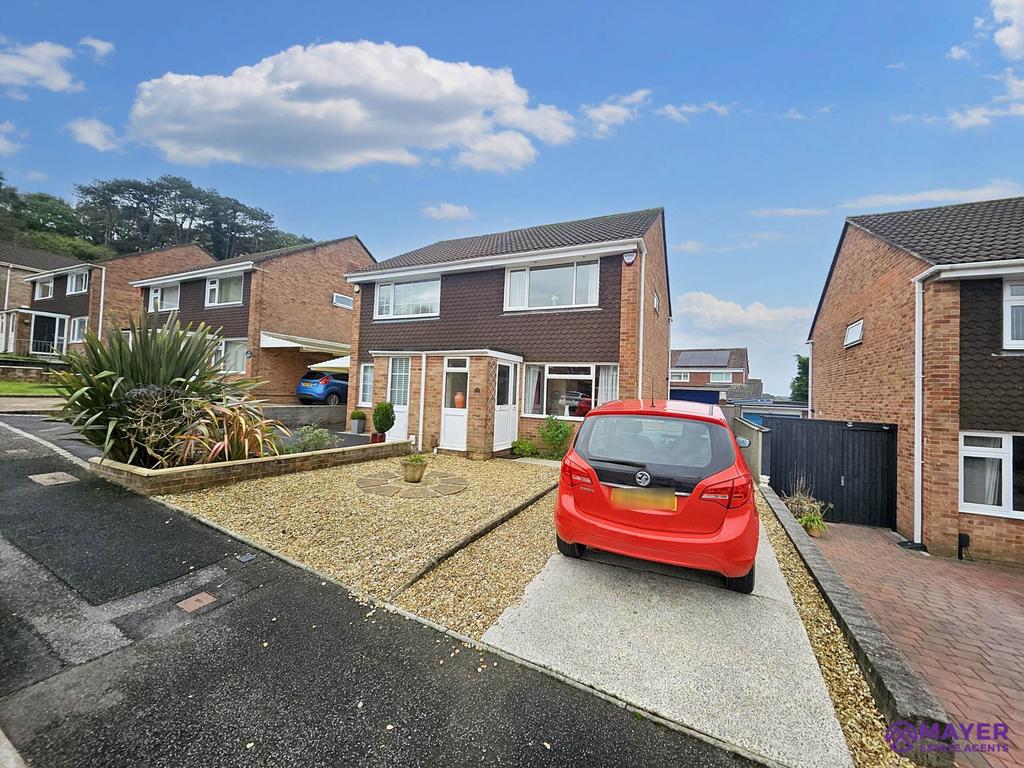 Slatelands Close, Plymouth PL7 2 bed semi-detached house - £235,000