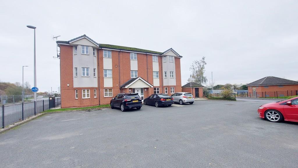Lockfield, Runcorn, Cheshire 1 bed apartment - £70,000