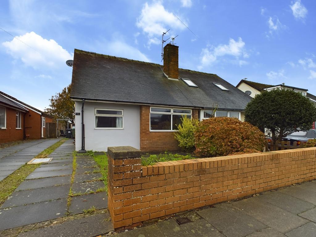 States Road, Lytham St. Annes, FY8 3 bed bungalow for sale - £220,000