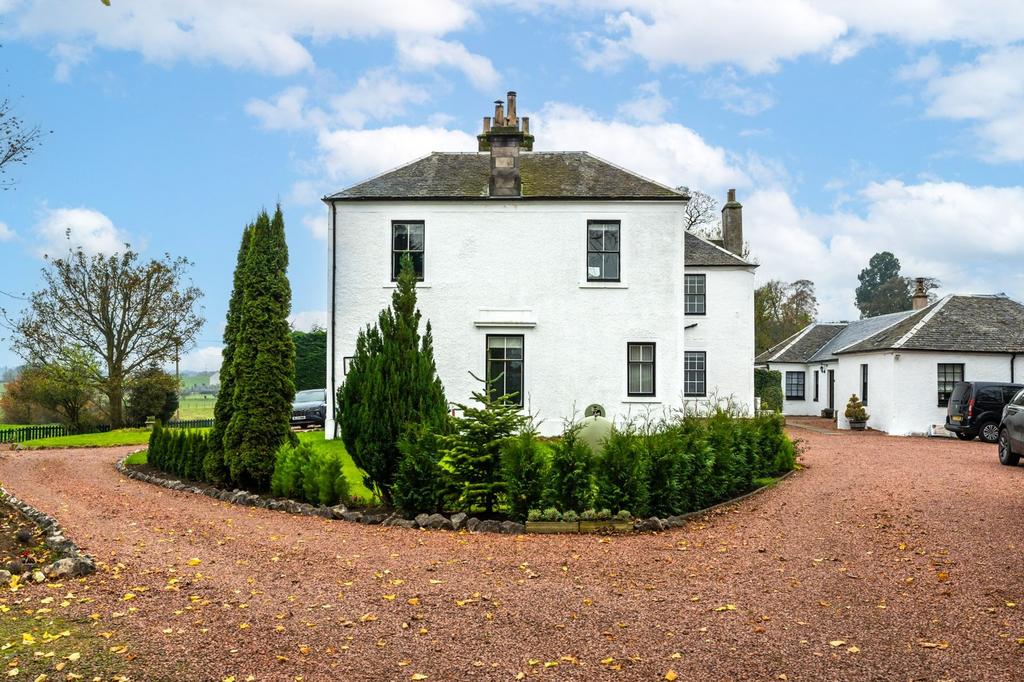 Glassford, Strathaven, ML10 2 bed flat - £180,000