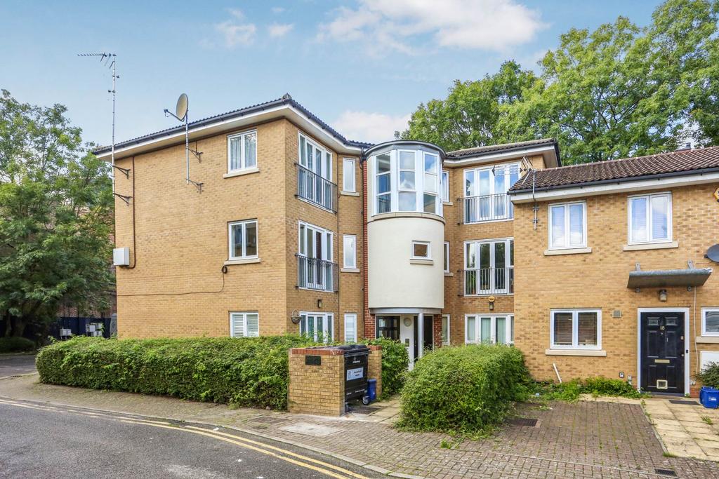 Shalbourne Square, Hackney Wick 2 bed apartment - £399,995