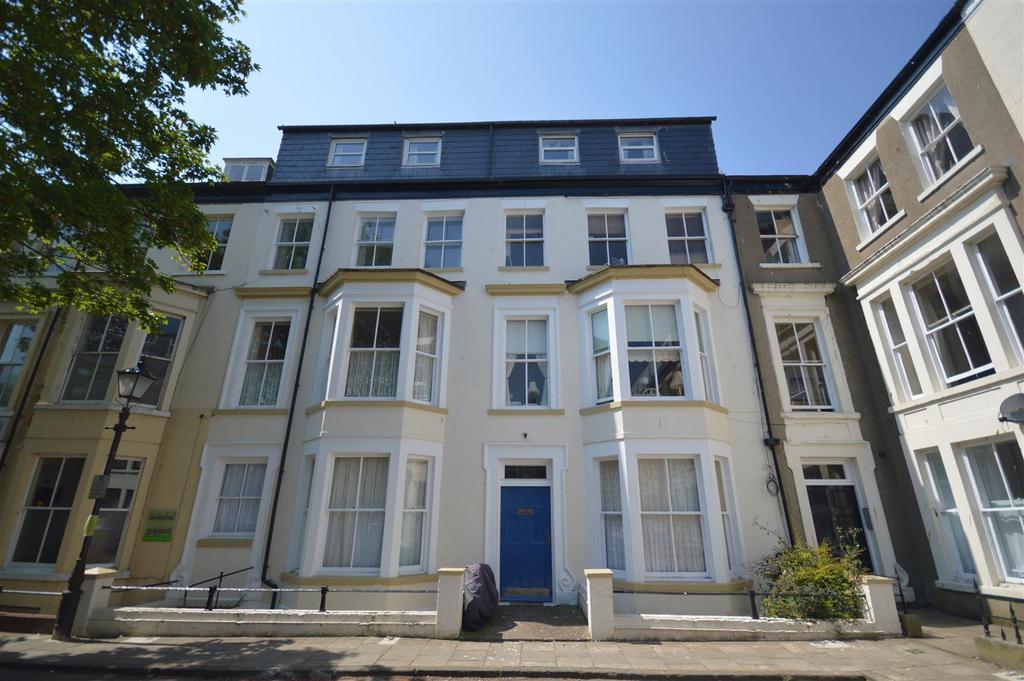 Alma Square, Scarborough YO11 1 bed flat - £69,950