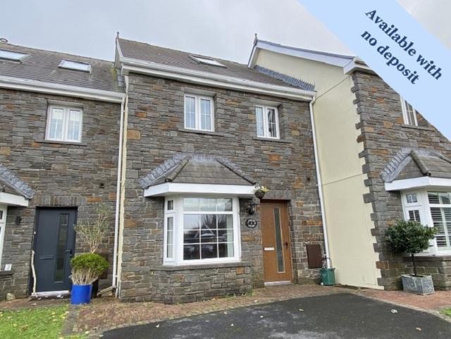 Ashley Court, Crofty, SA4 3 bed townhouse - £1,200 pcm (£277 pw)