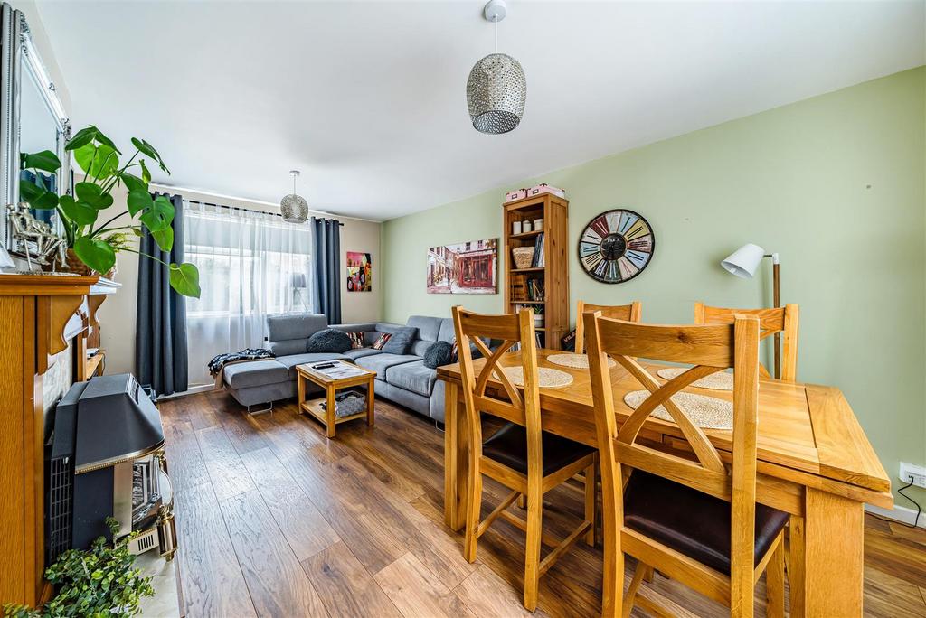 Heol Frank, Penlan, Swansea 3 bed end of terrace house - £130,000