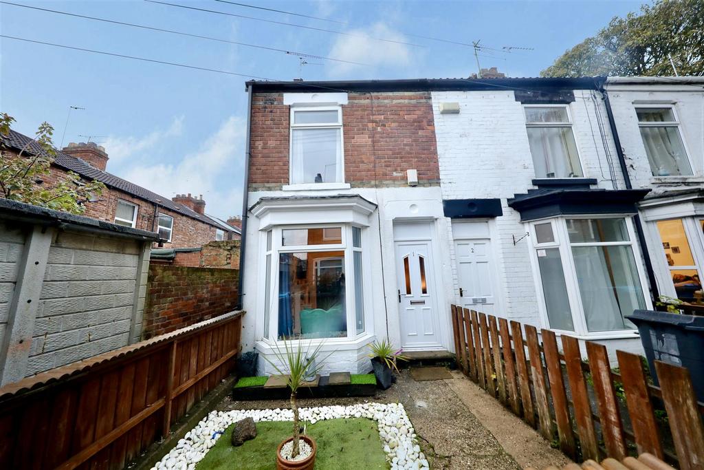 Chatsworth Avenue, Welbeck Street, Hull 2 bed end of terrace house - £ ...